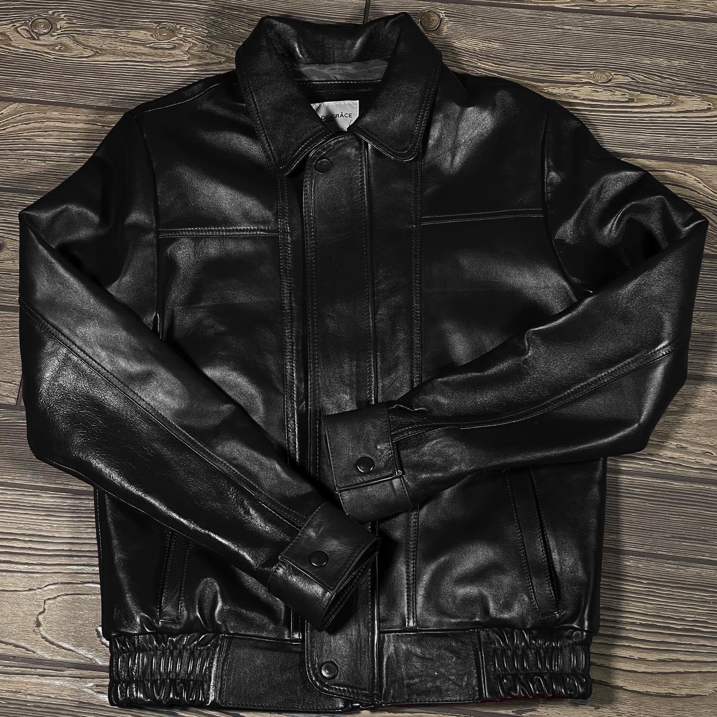 Jagger darkest black – VAL DE GRACE